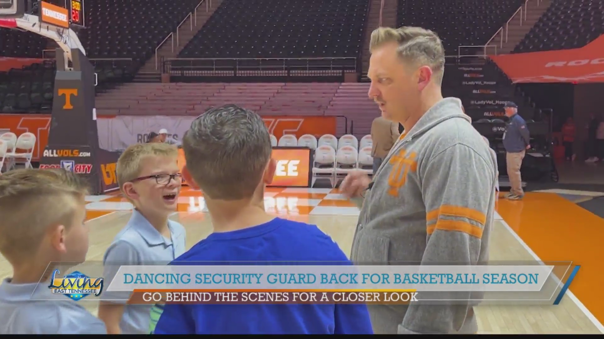 Dancing security guard back for basketball season – WATE 6 On Your Side
