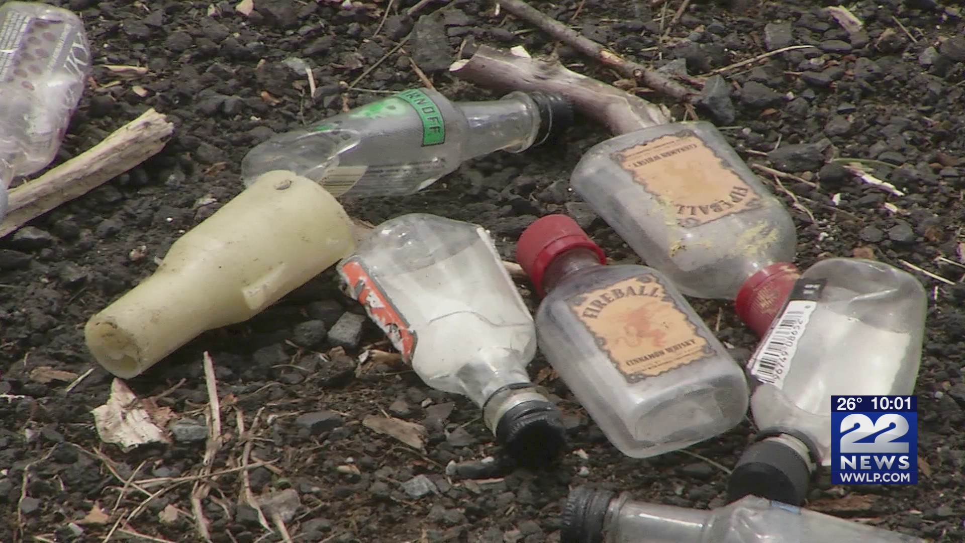 Plastic ‘nip’ bottles contribute to litter in local waterways – WWLP