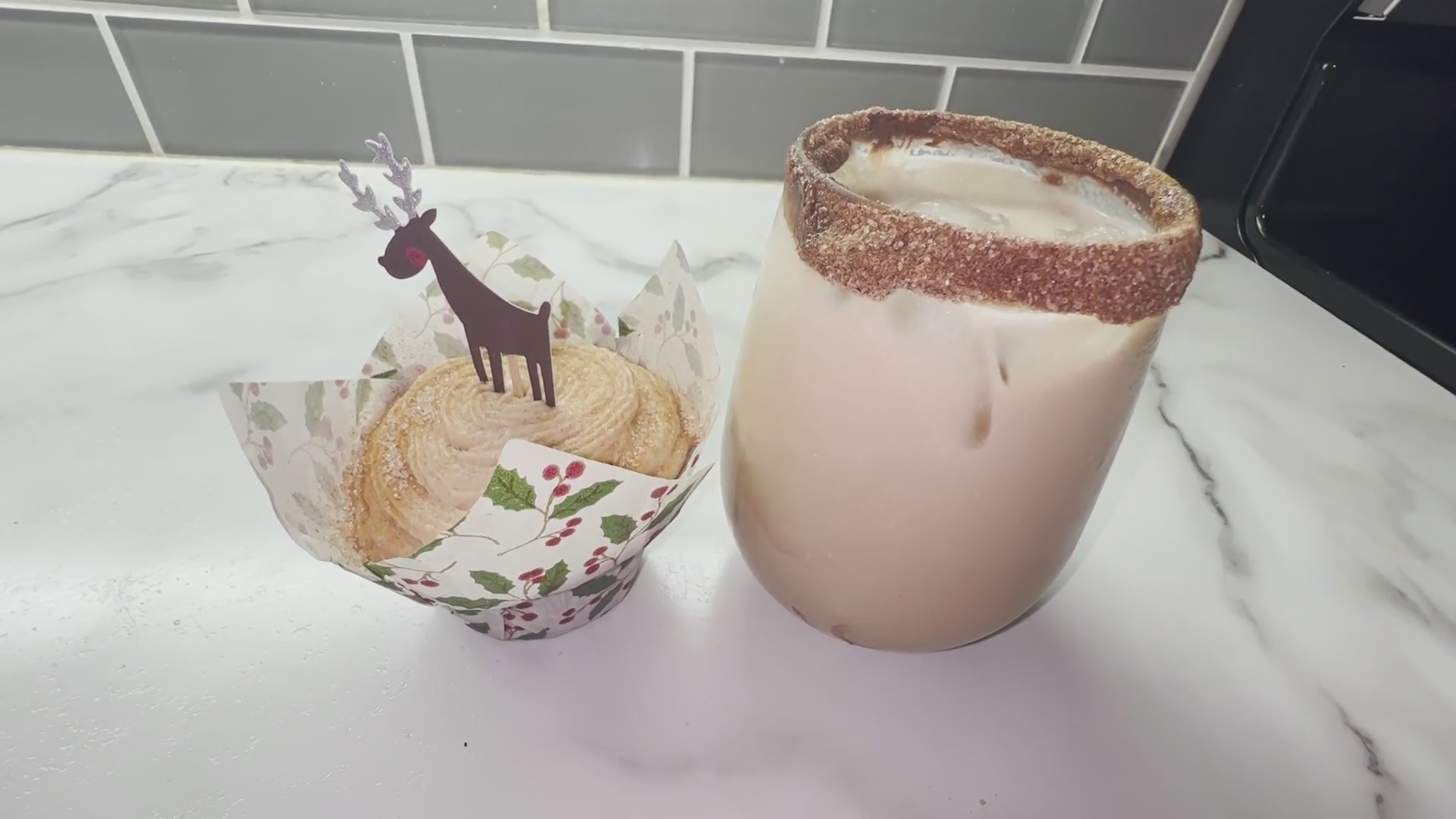 Cooking with KX: Cinnamon & Sugar Cupcake and Bulldog drink – KX NEWS