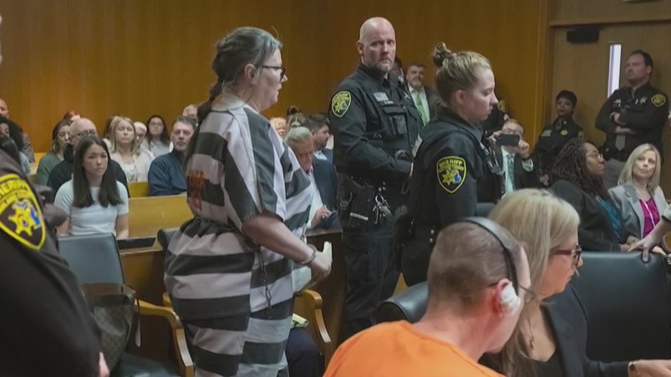 Judge sentences James, Jennifer Crumbley to 10-15 years in prison ...