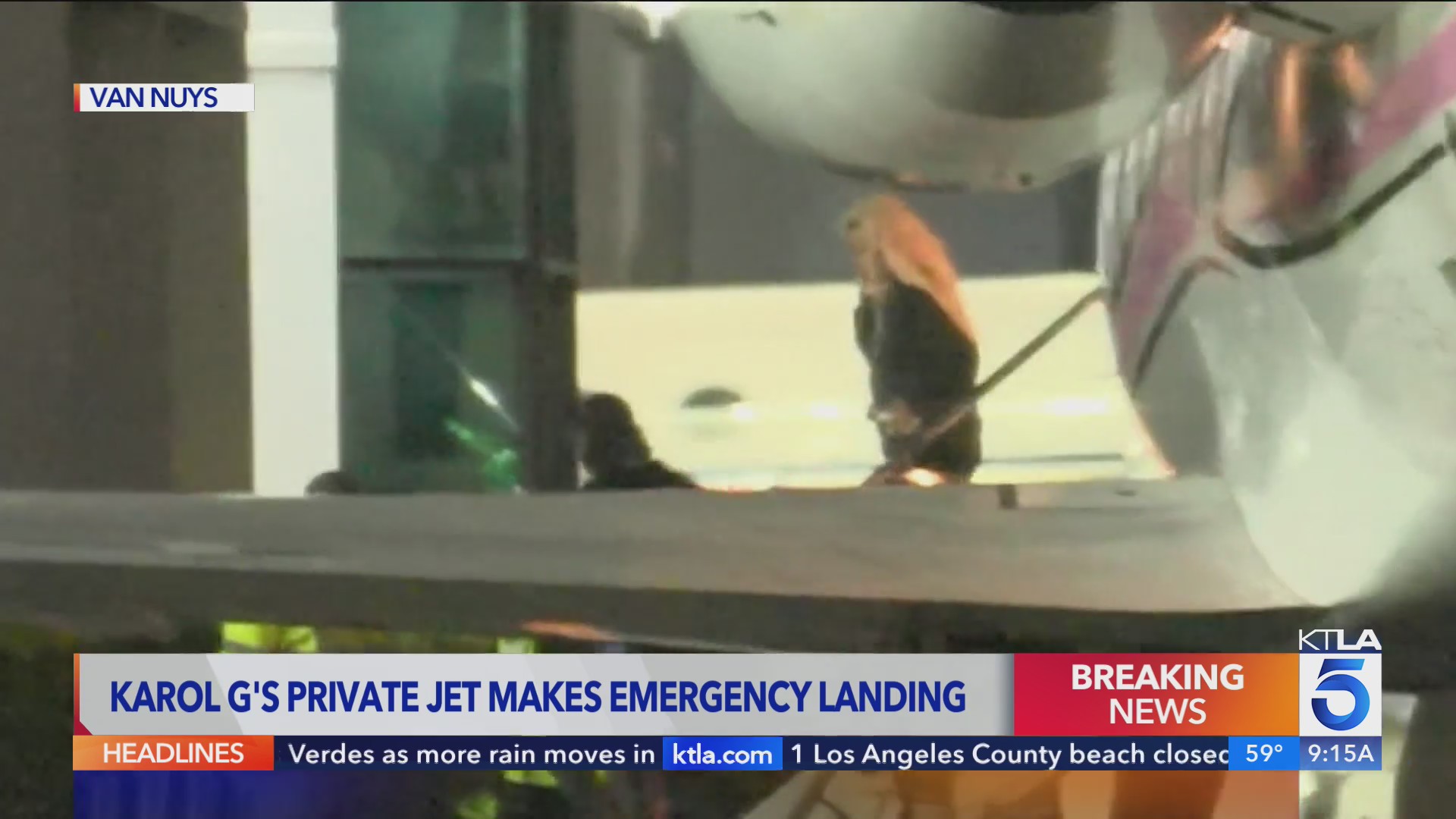 Karol G’s private plane makes emergency landing at Van Nuys Airport – KTLA