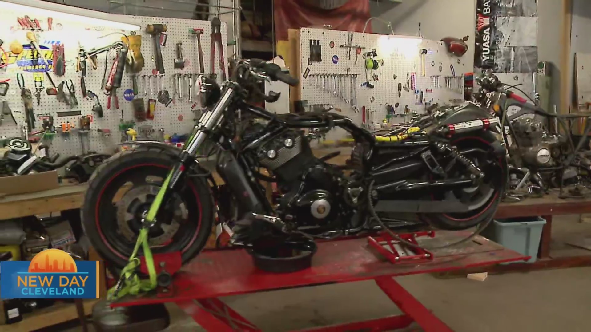 New Day Cleveland: Skidmark Garage – Fox 8 Cleveland WJW