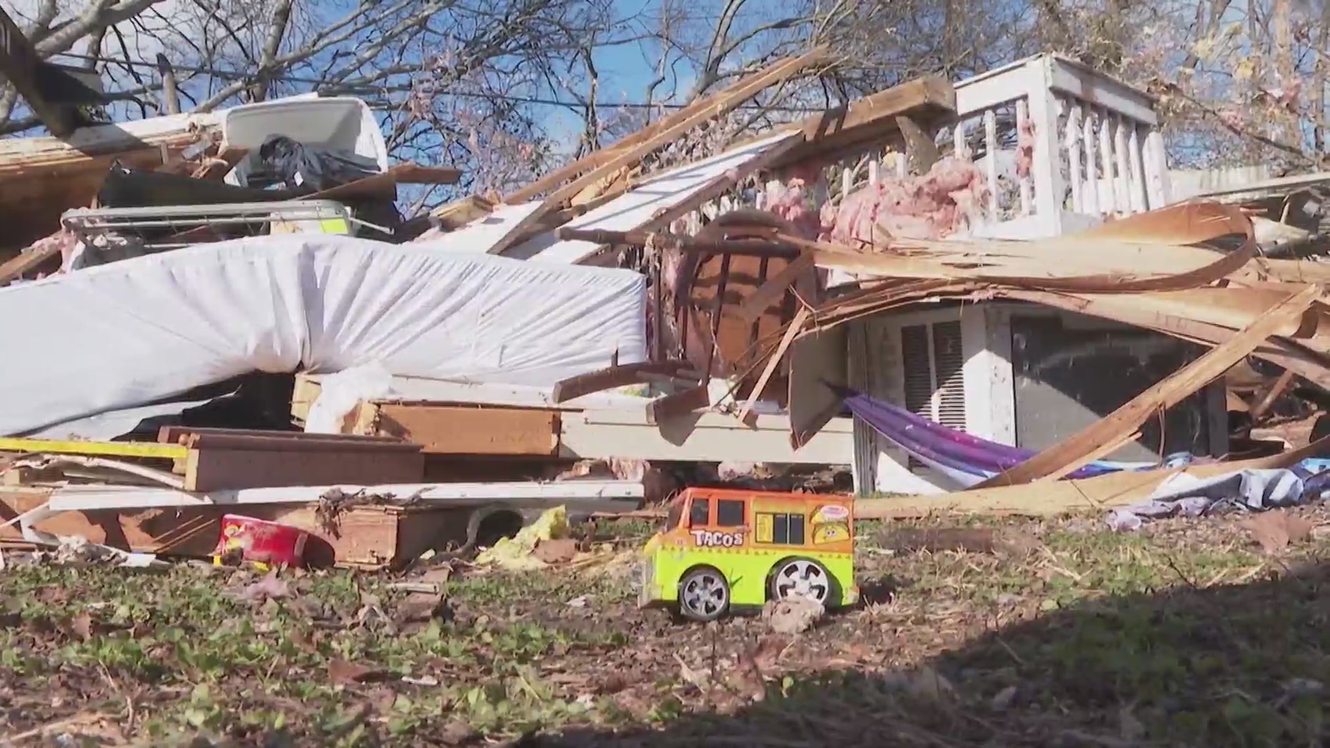 Clean-up begins after 6 killed, neighborhoods damaged in severe ...