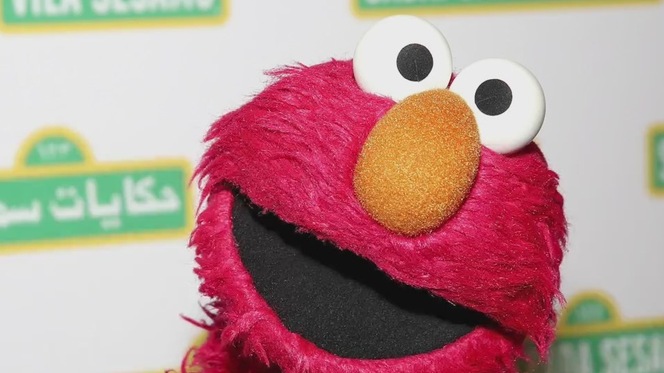 Viral Elmo question shines light on mental health – PIX11