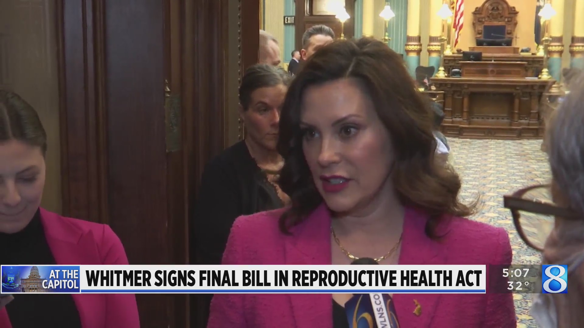 Whitmer signs final bill in Reproductive Health Act – WOODTV.com