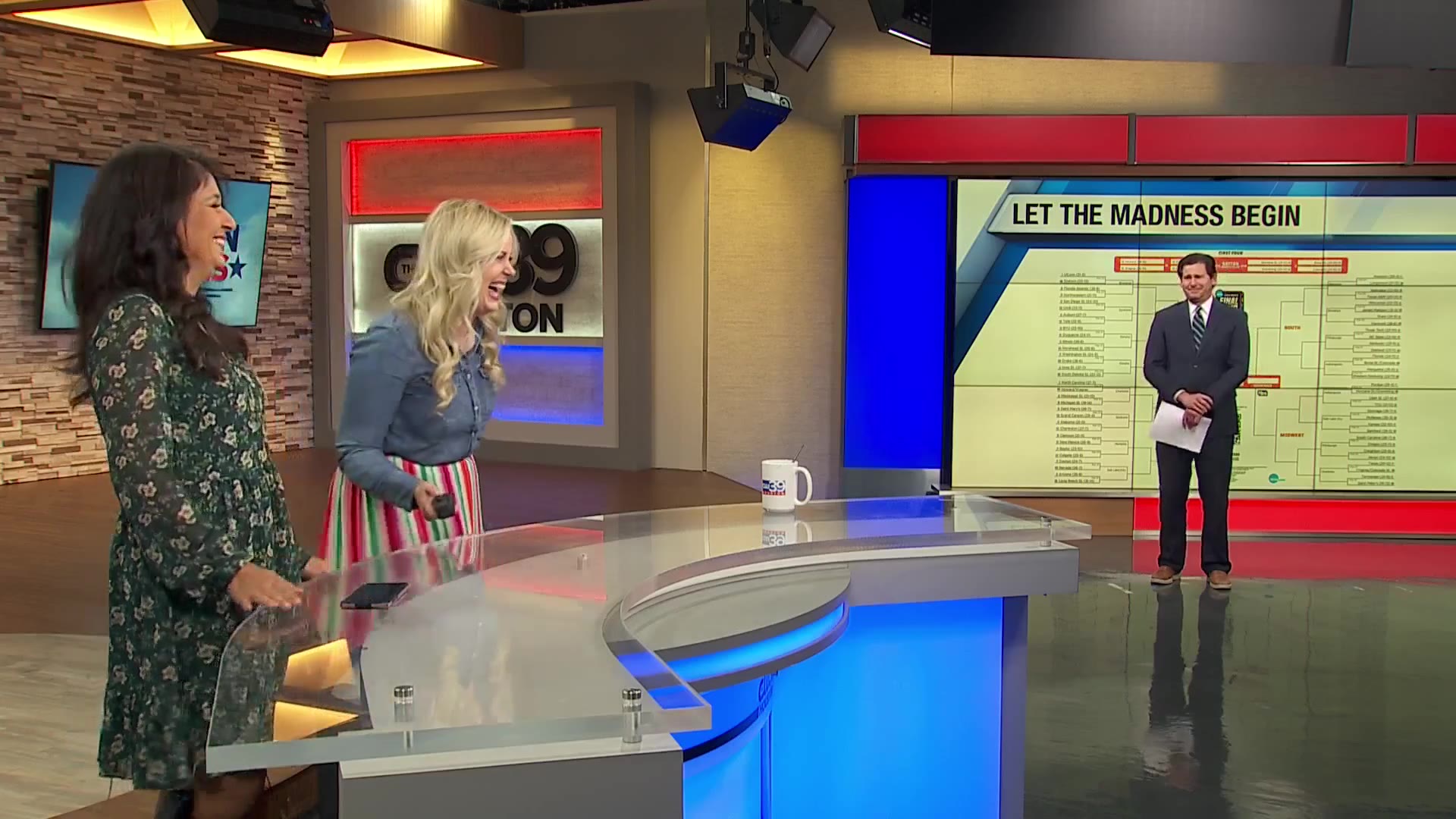 Houston Happens – Bed making competition – CW39 Houston