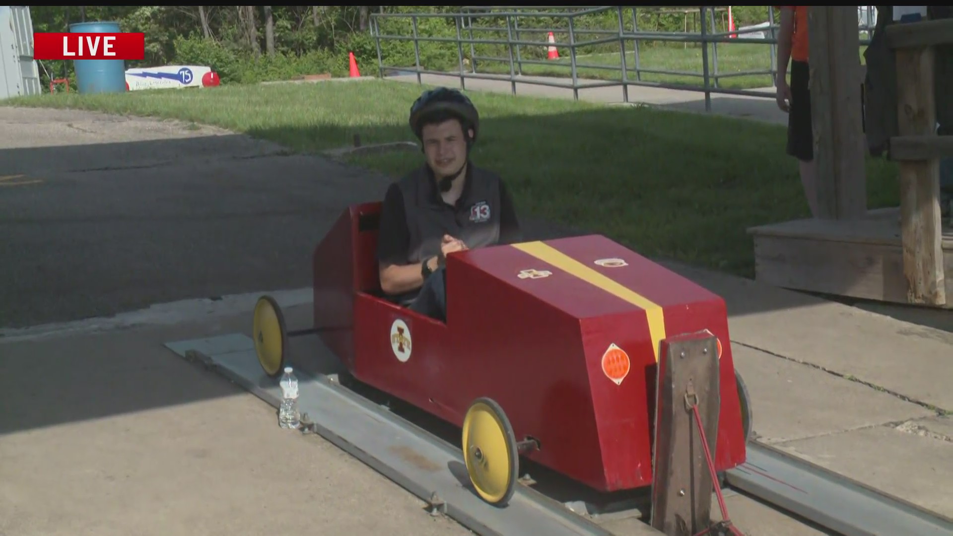 Max Cotton Takes on the Greater Des Moines Soap Box Rally Races – who13.com