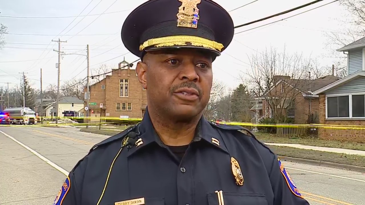 Police Discuss Standoff In Grand Rapids Woodtv