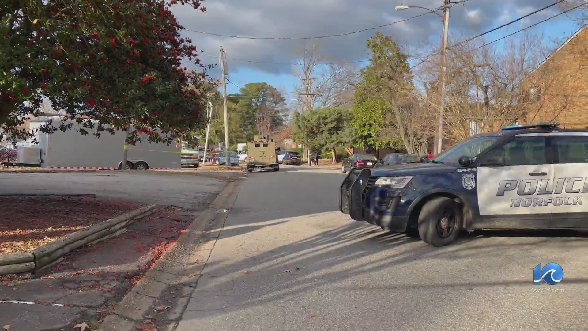 Barricade situation underway off E. Princess Anne Road in Norfolk ...