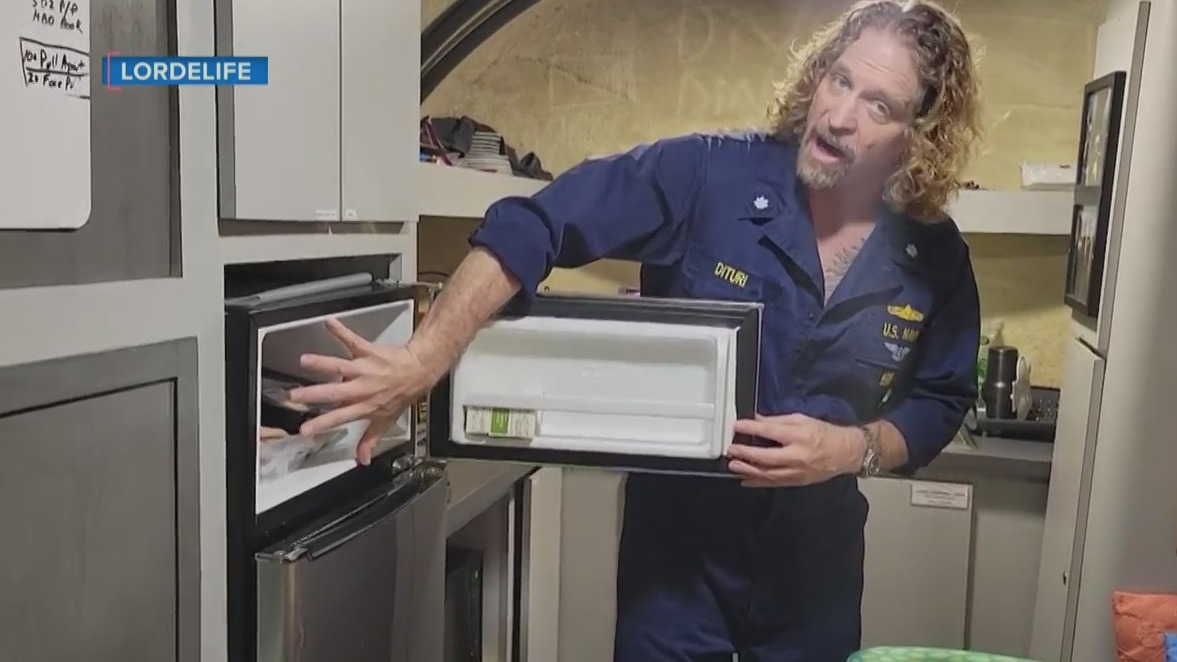 Scientist living underwater for 100 days in record-breaking experiment ...