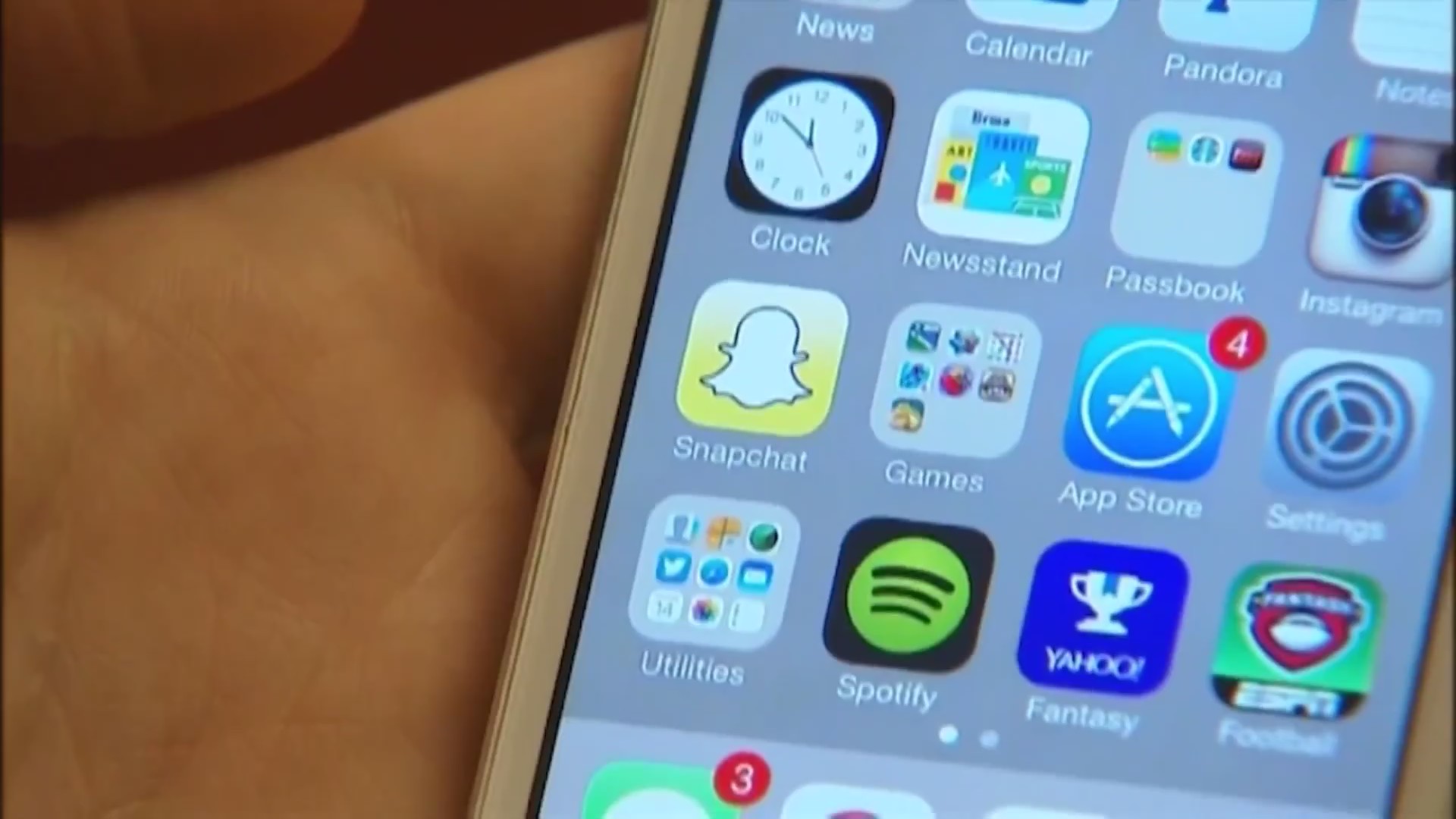 Lawrence teacher credited with protecting kids from online predator ...