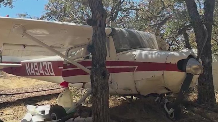 Small plane crashes into trees in Calaveras County – FOX40 News