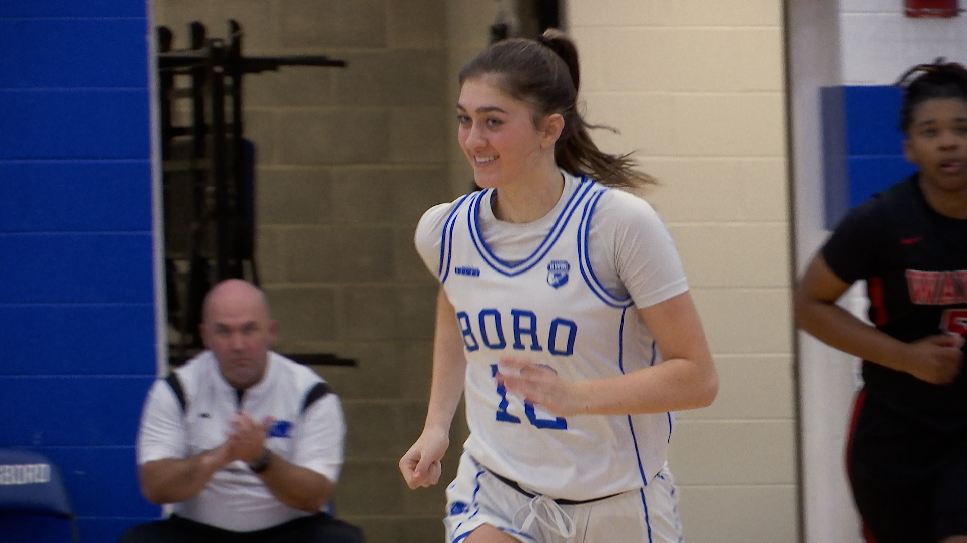 Springboro girls roll Wayne 51-17 to stay perfect in GWOC – WDTN.com