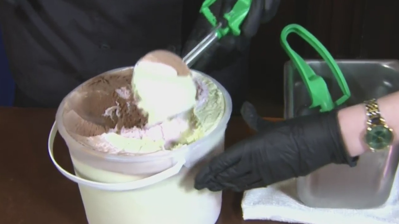 The Old Spaghetti Factory in Vancouver shares the secret to scooping ...