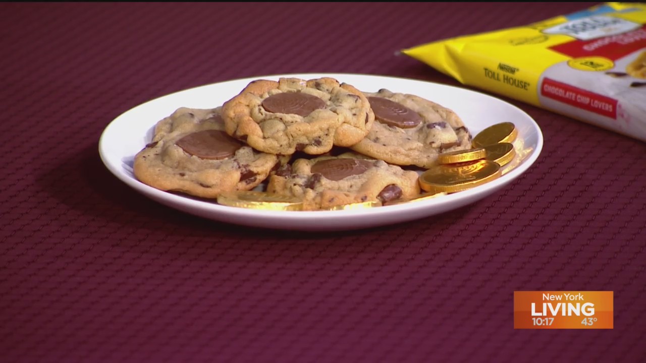 Serving up traditional Jewish comfort food to celebrate Hanukkah – PIX11