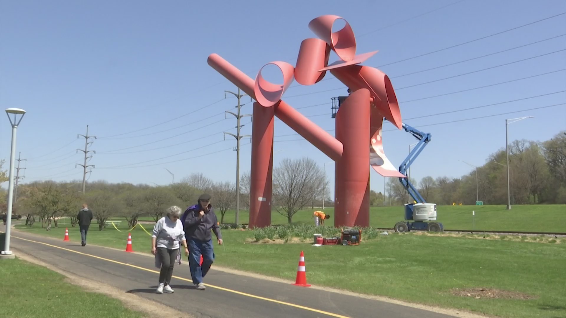 Rockford’s Symbol gets once-in-a-decade wash and fresh coat of paint ...