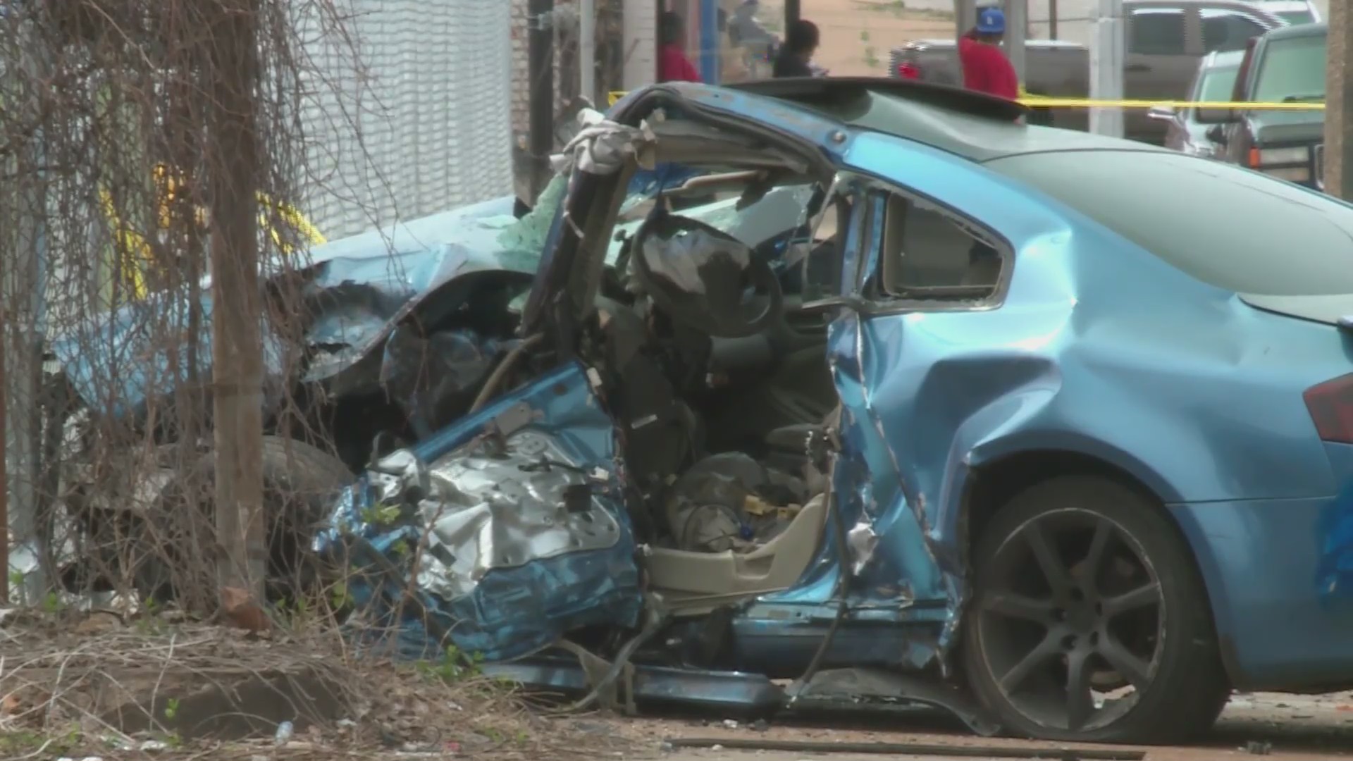 One dead after pursuit leads to crash in north St. Louis – FOX 2