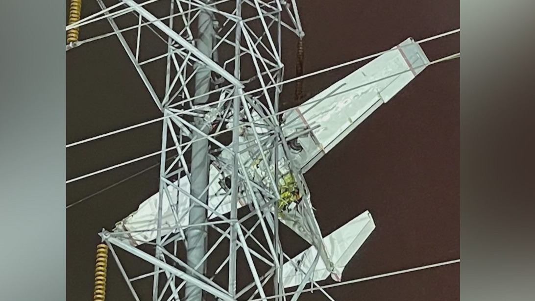 2 rescued after plane crashes into power lines in Maryland | Morning in ...