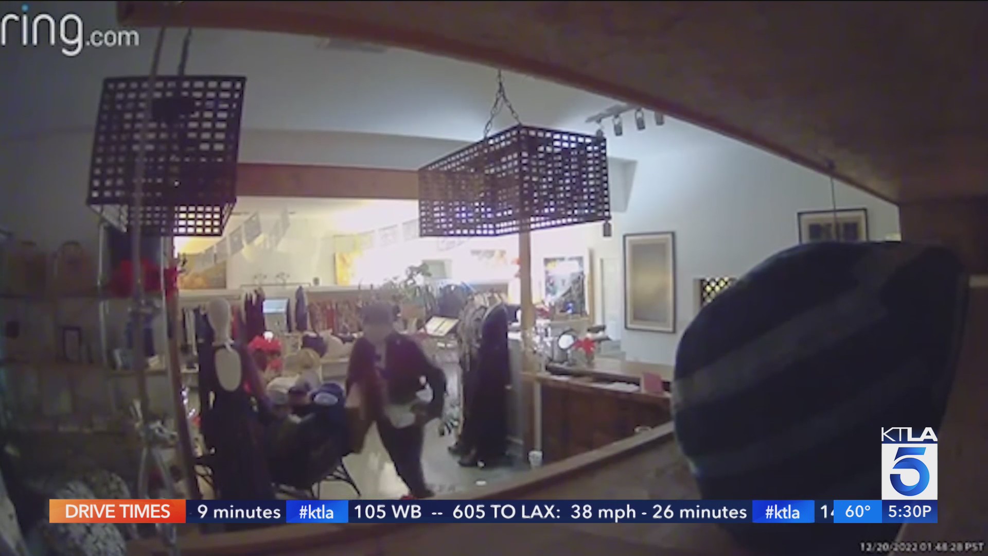 Studio City store burglaries – KTLA