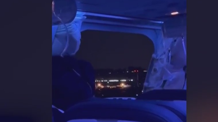 What caused a hole in the side of an Alaska Airlines plane ...
