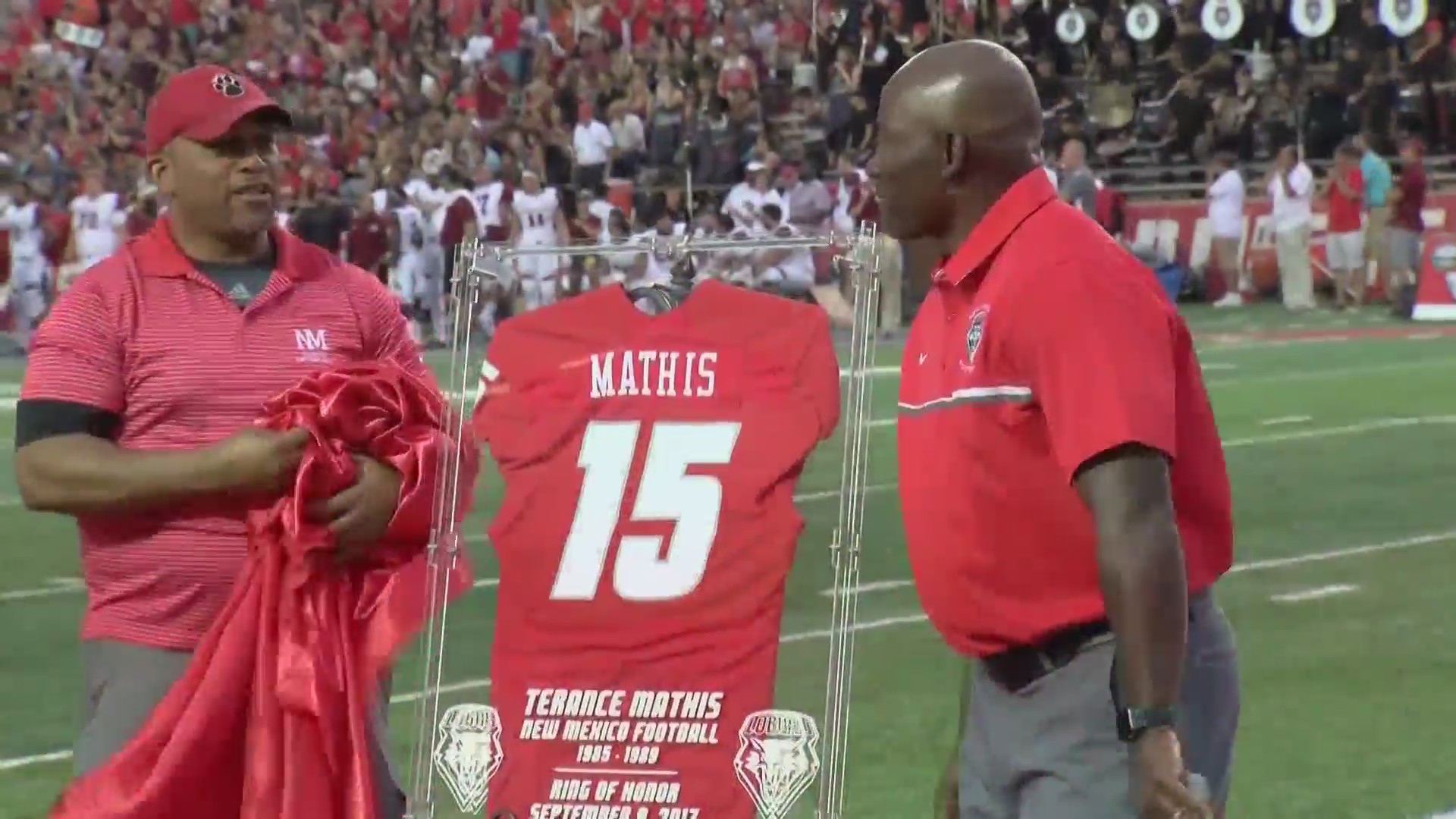 Mathis honored with College Football Hall of Fame induction – KRQE NEWS ...