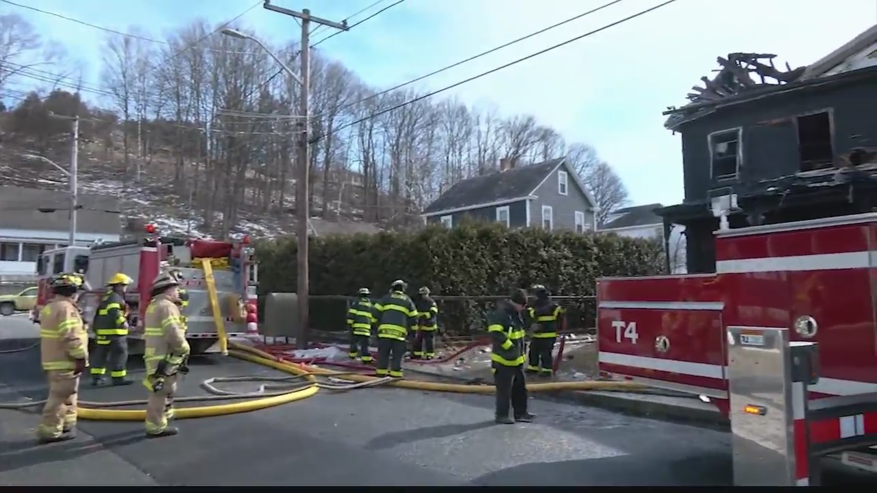 1 injured, house destroyed in Adams fire – NEWS10 ABC