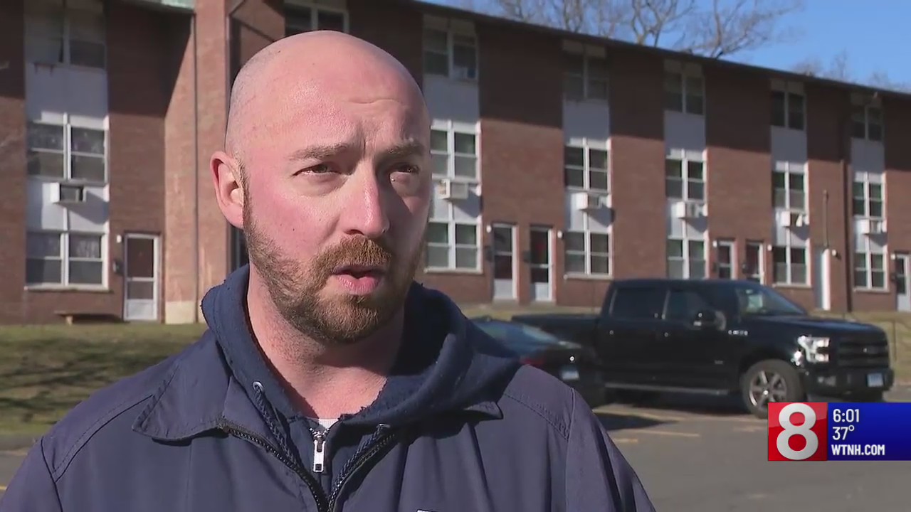 Wallingford mail carrier called a hero for response during condo fire ...