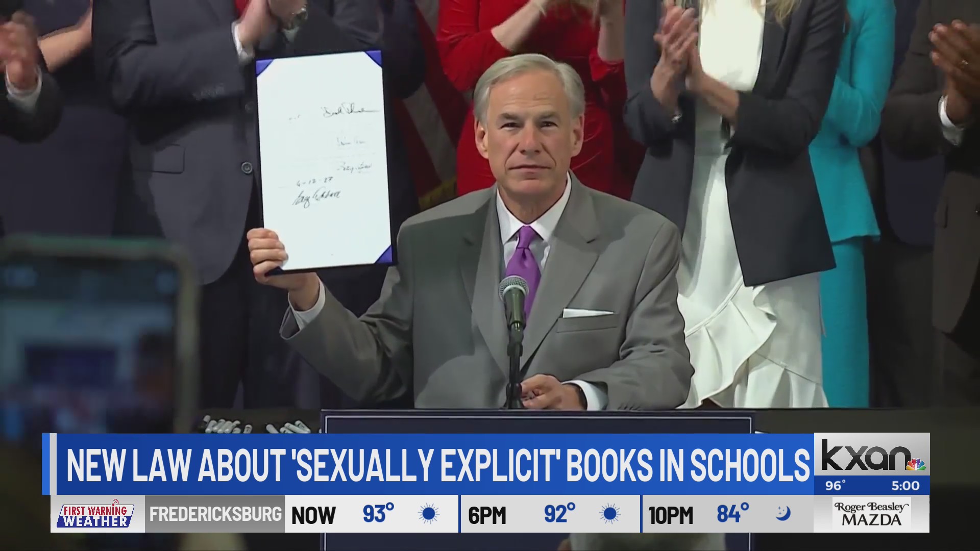 Gov. Abbott signs new law about school library book standards – KXAN Austin