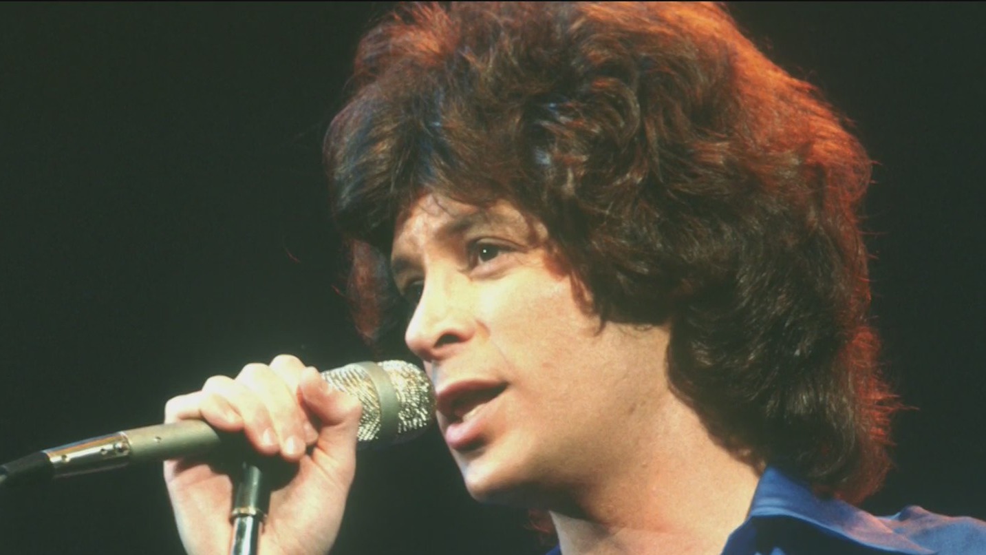 ‘Hungry Eyes’ and ‘All By Myself’ singer Eric Carmen dies at 74 – KTLA