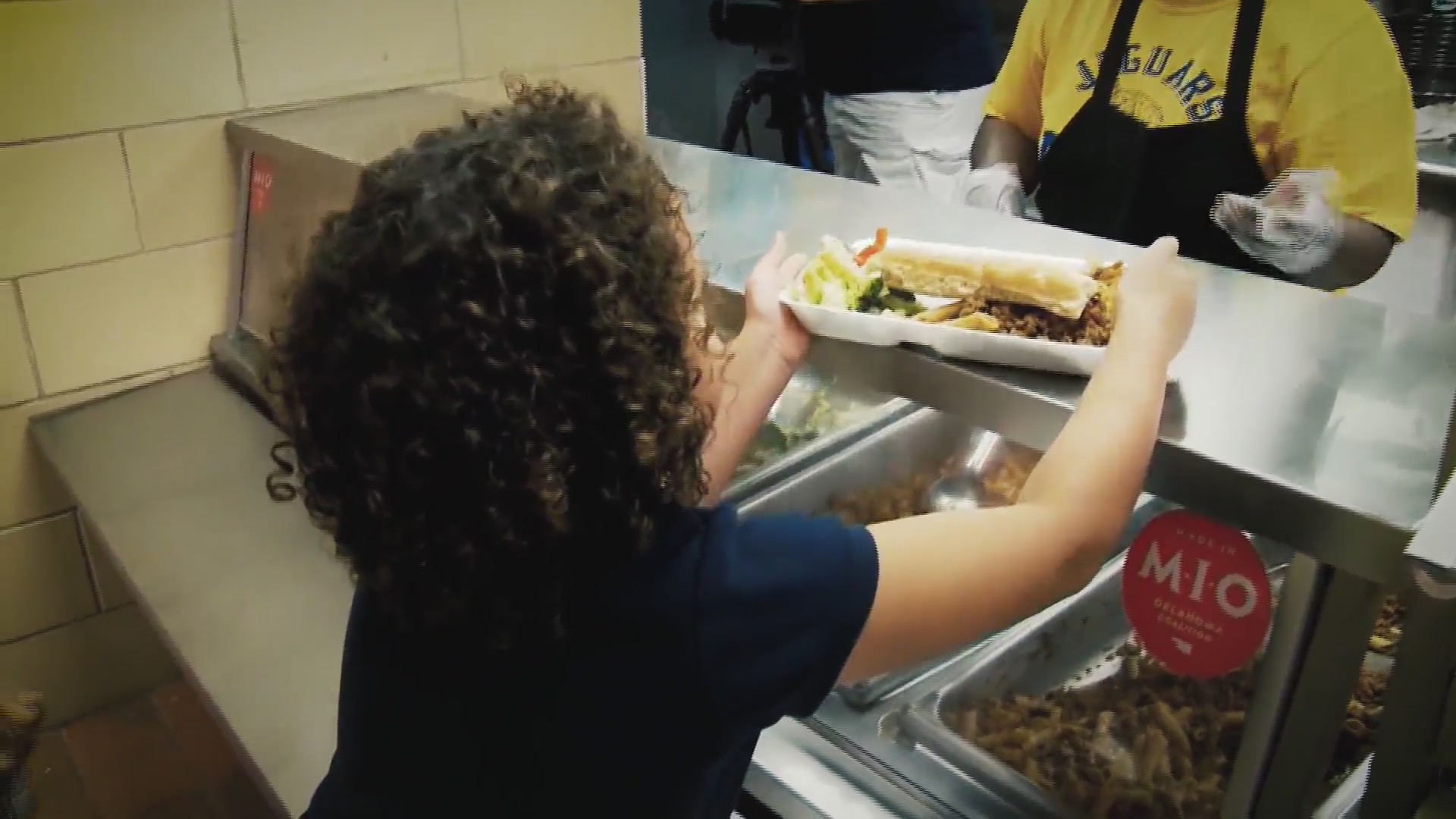 Unpaid lunch balance leads to alarming text to parents – KFOR.com ...