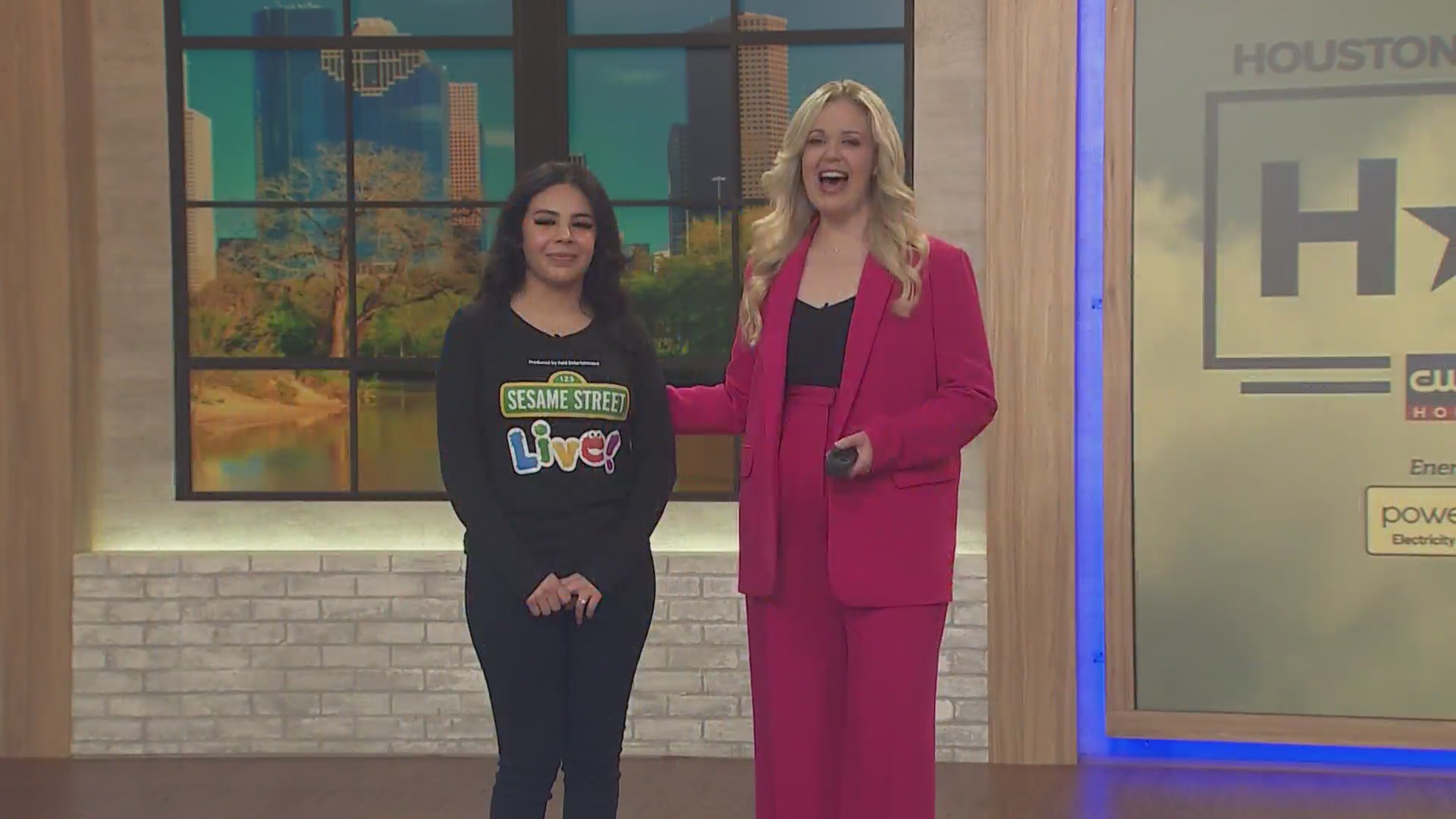 Elmo is LIVE in studio ahead of Sesame Street Live! Make Your Magic ...