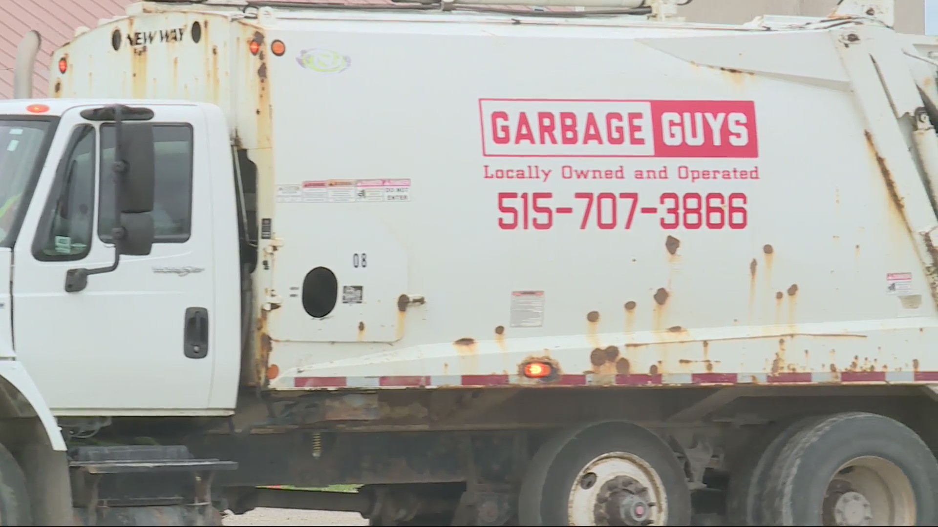 Trash collectors say Ames garbage zone plan stinks – who13.com