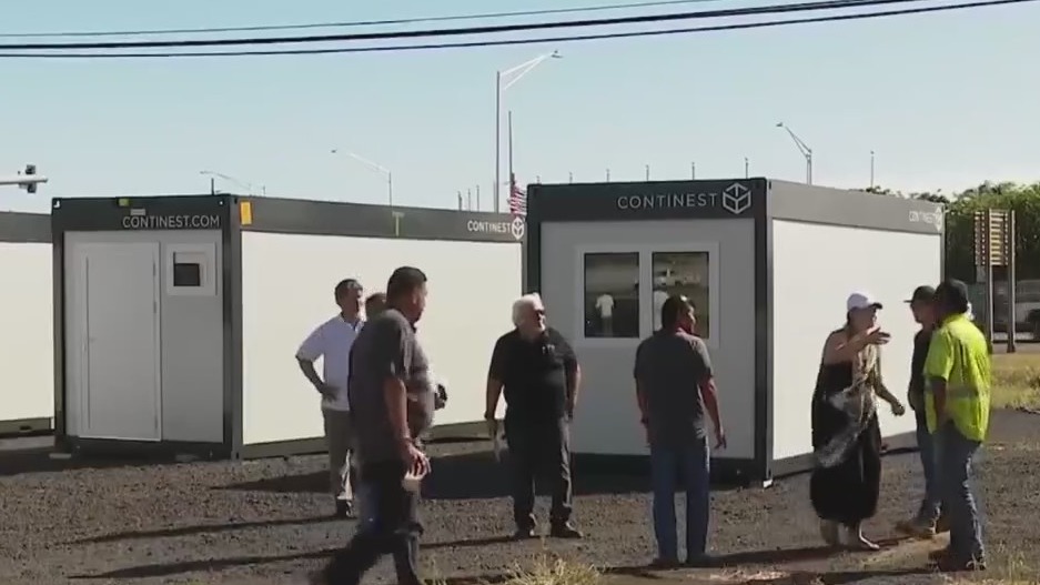 Pop-up houses bound for Maui arrive at Port Newark – PIX11