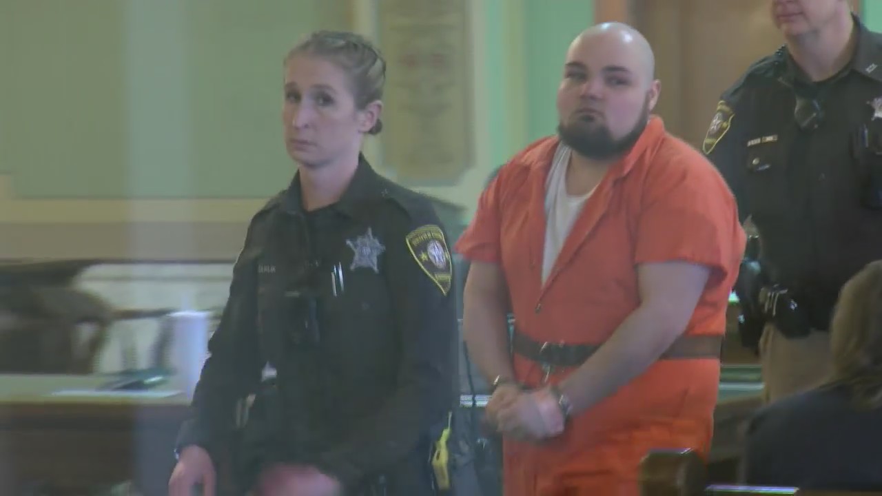 Green Bay man sentenced to life for 2021 stabbing rampage that killed ...