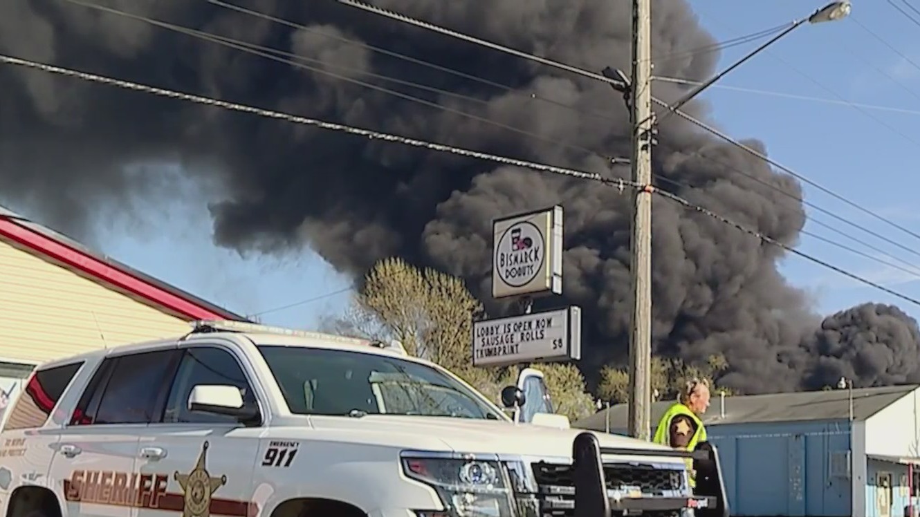 Indiana recycling plant fire prompts air quality concerns | Morning in ...