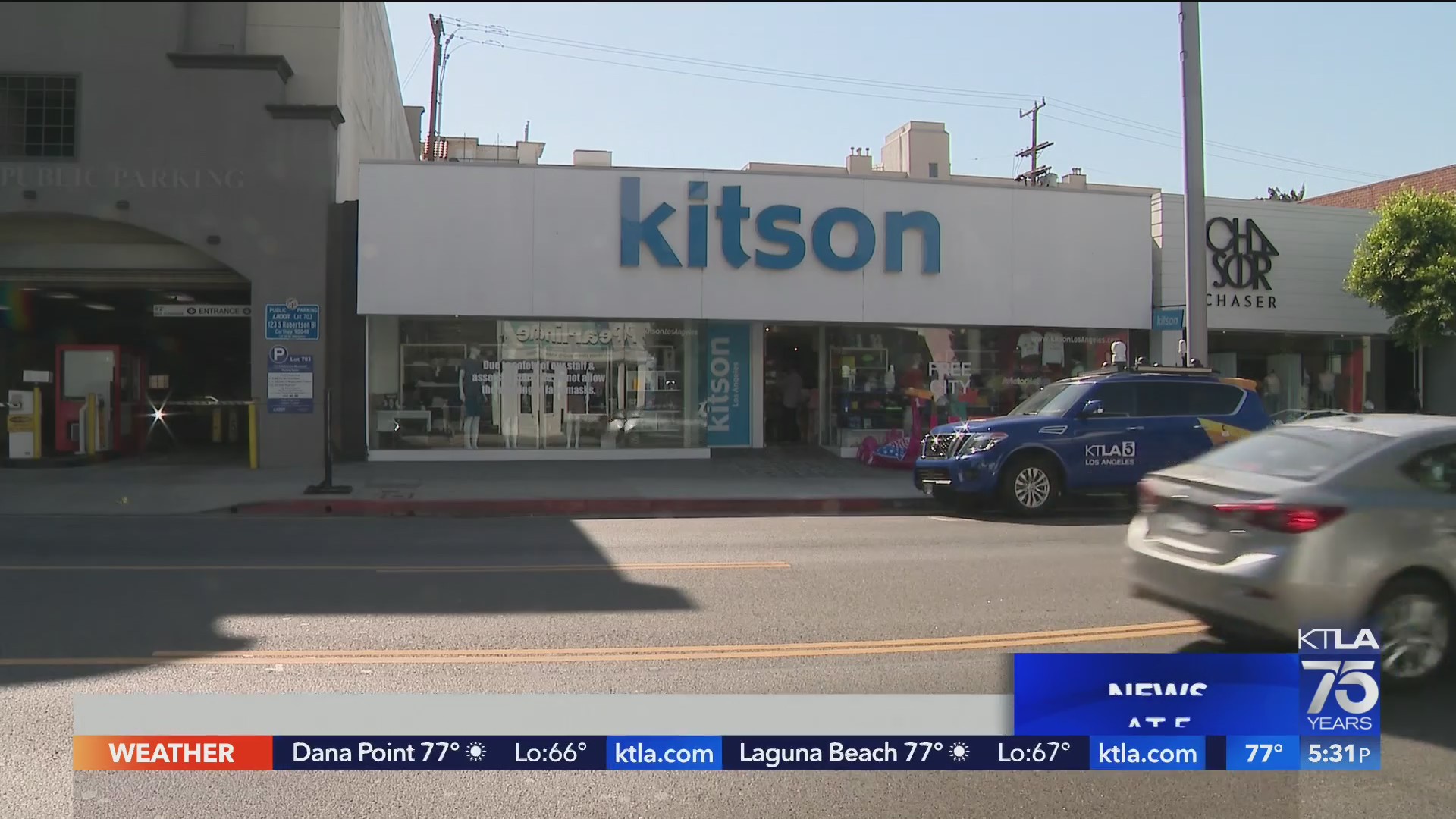 Beverly Hills Store Bans Masks Over Robbery Fears Ktla