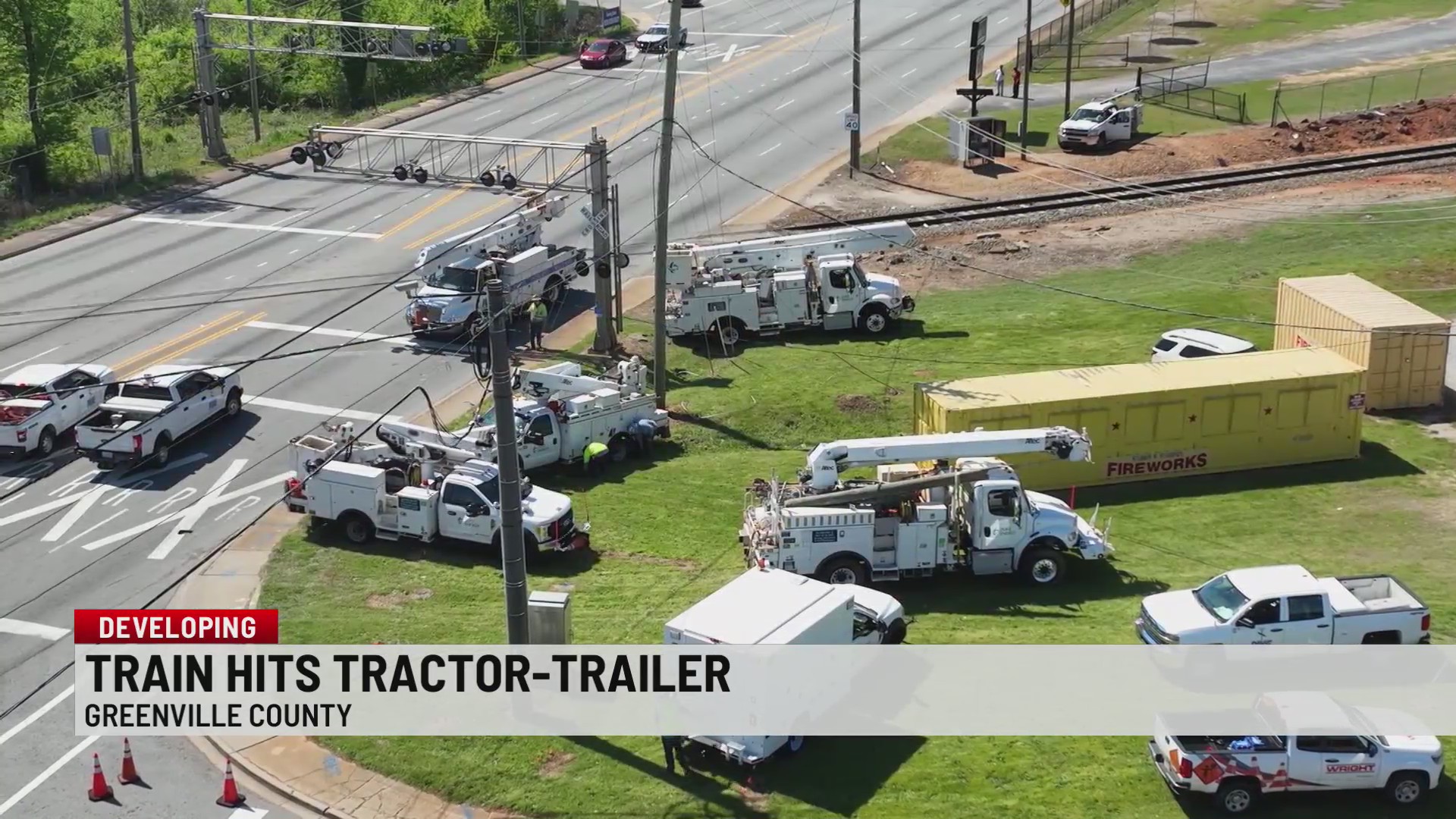 Train crashes into tractor-trailer in Greenville Co. – WSPA 7NEWS