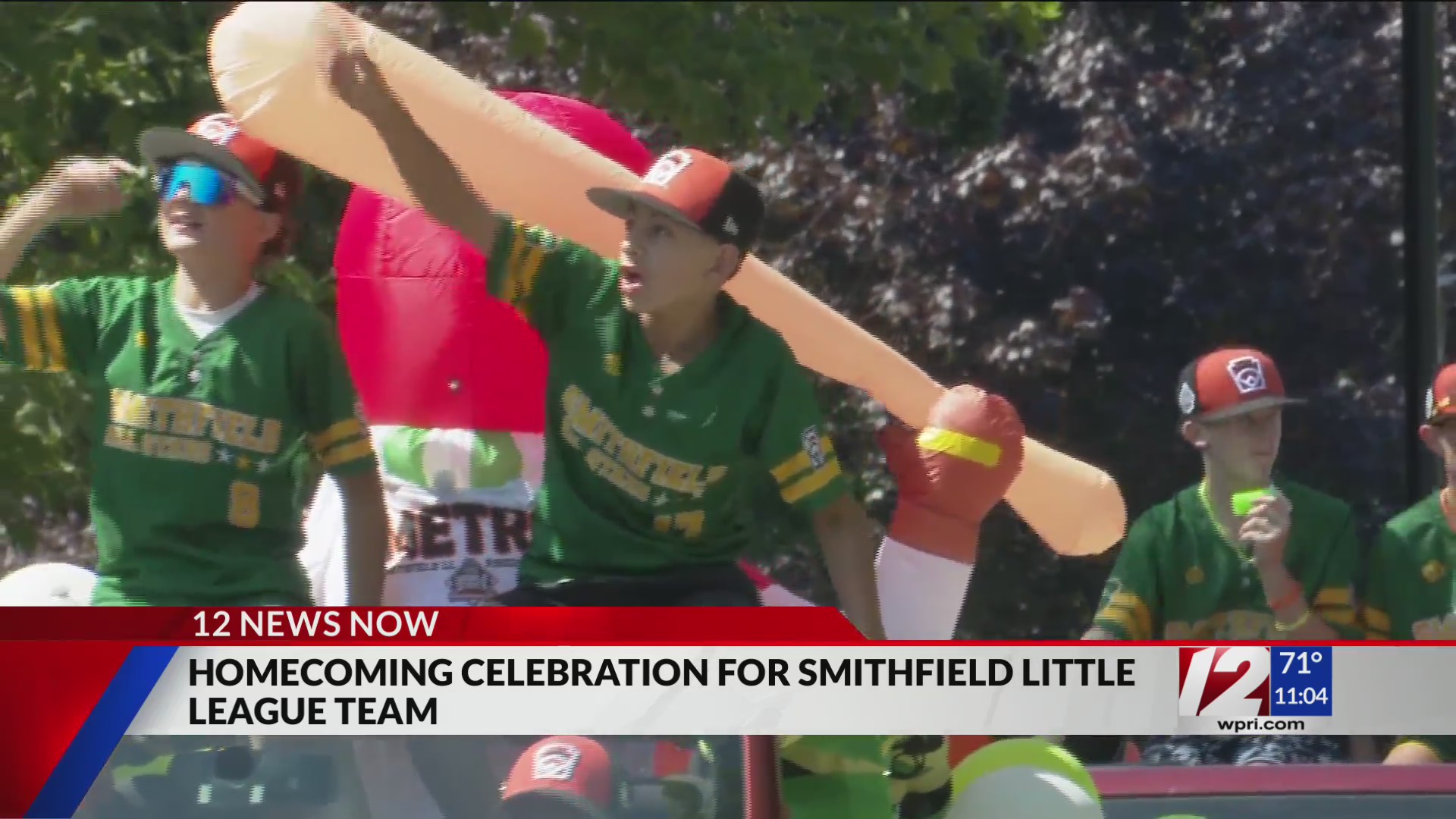 Smithfield celebrates LLWS team with parade – WPRI.com