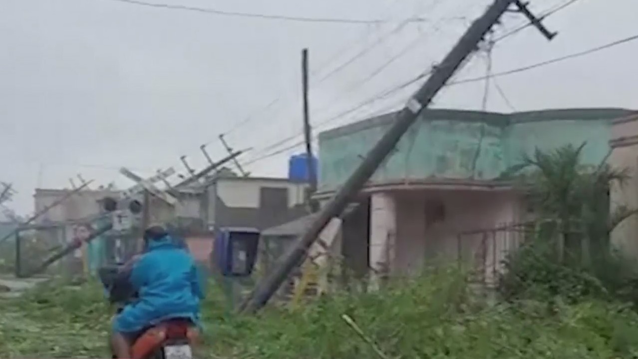 Cuba begins to turn on lights after Ian blacks out island | Morning in ...