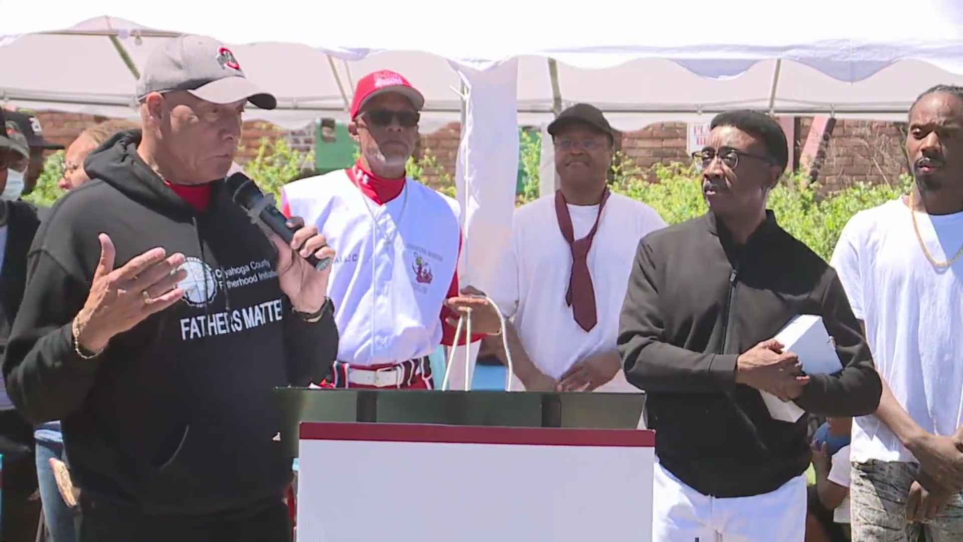 Wayne Dawson honored at Fathers and Families Day – Fox 8 Cleveland WJW