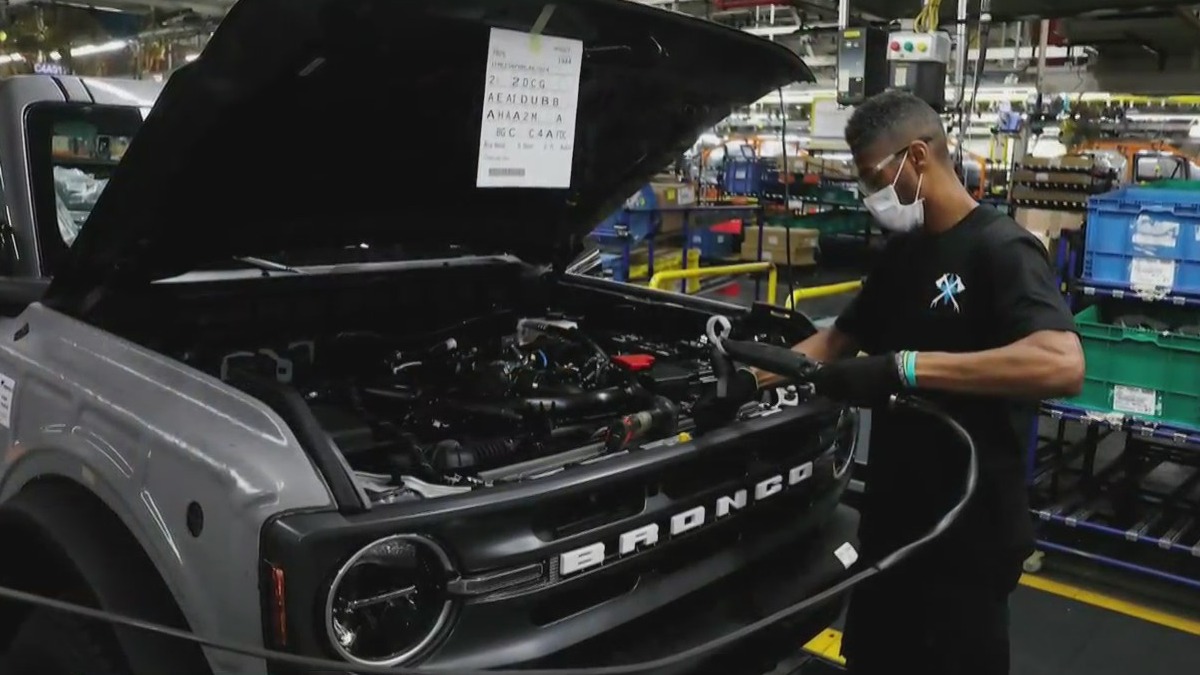 Ford confirms layoffs, cutting 300,000 jobs | Morning in America ...