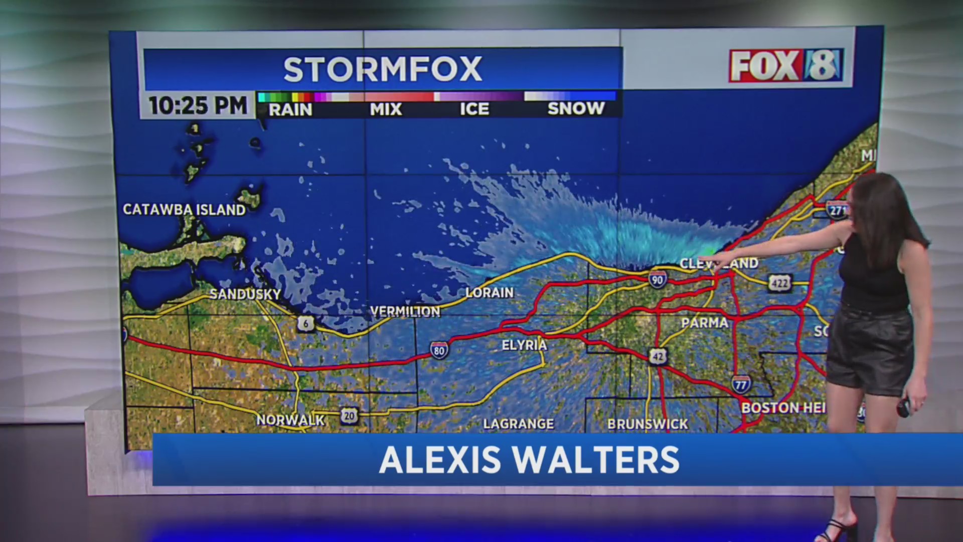 They’re back! Midges return to Northeast Ohio, spotted on radar – Fox 8 ...