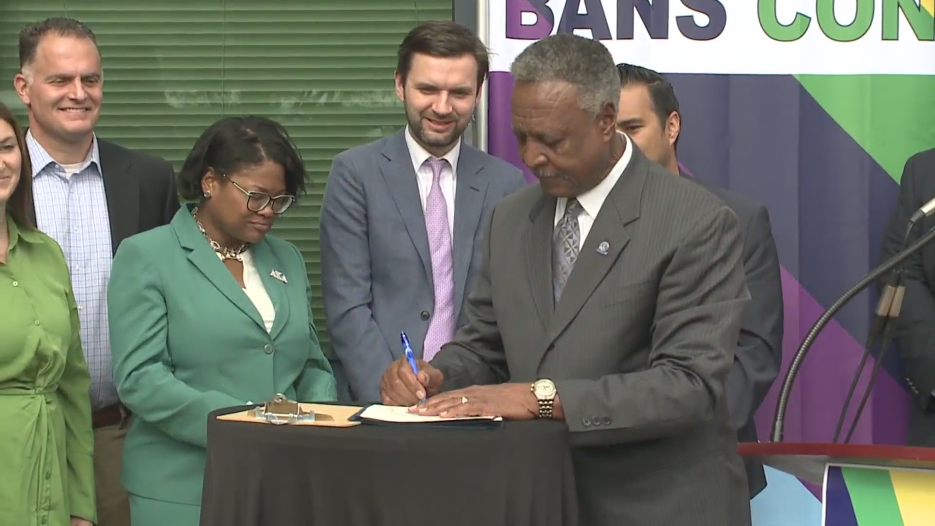 Jackson County leaders celebrate ban on conversion therapy – FOX 4 ...