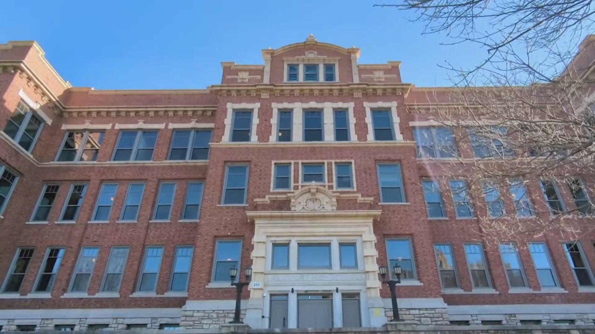 Westport High School transforms into Residences at Park 39 – FOX 4 ...