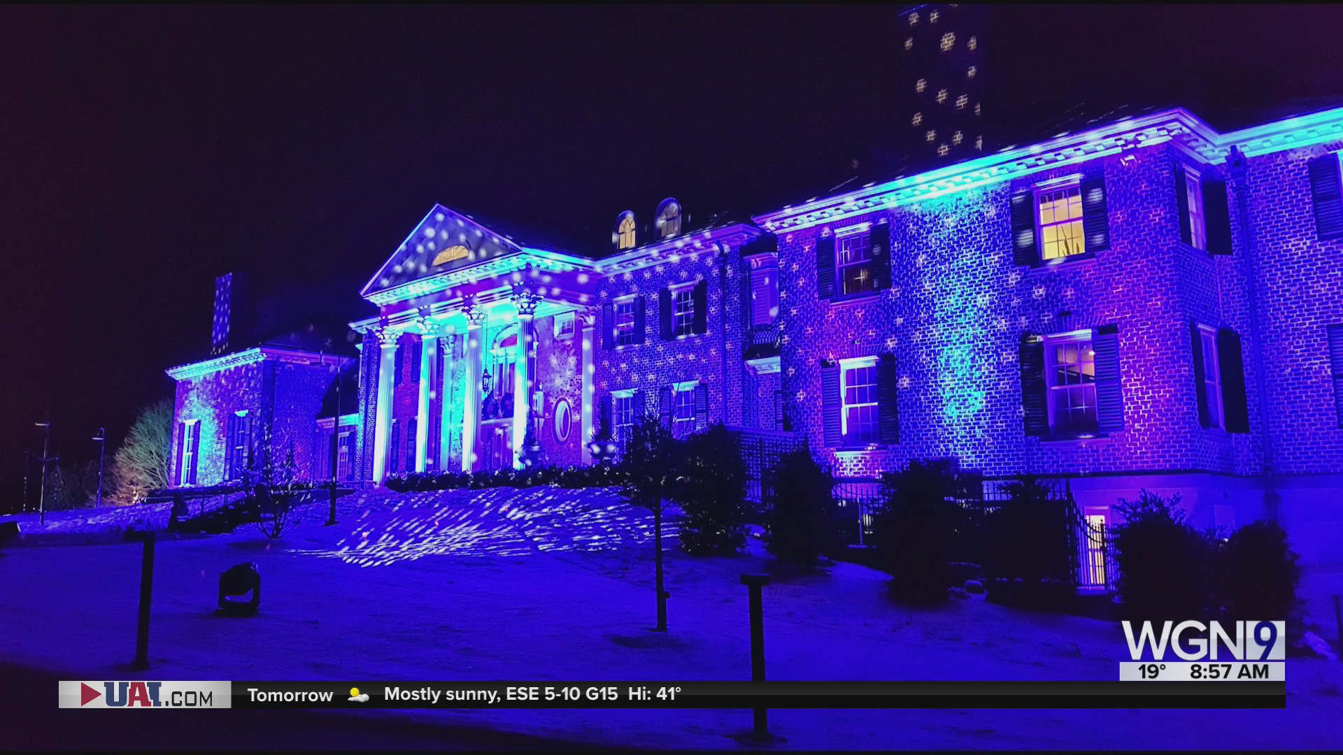 Around Town – Christmas at Cantigny – WGN-TV