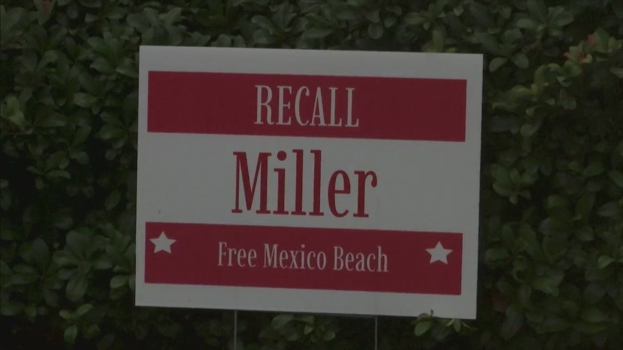 Complaints of ‘Recall Miller’ sign placement warrant city action ...