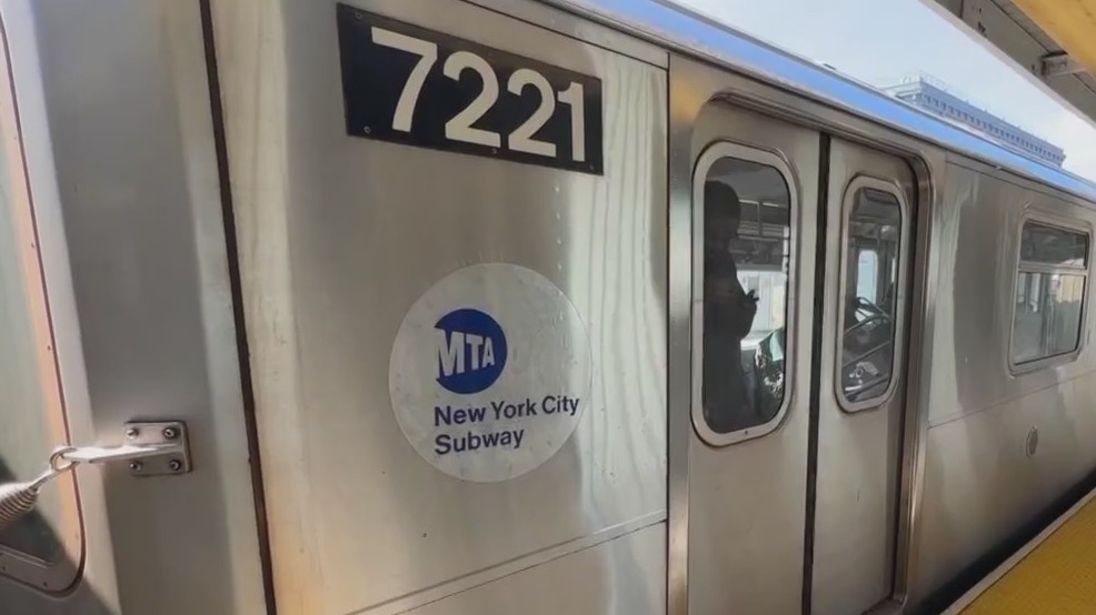New campaign aims to deter teens from subway surfing – PIX11