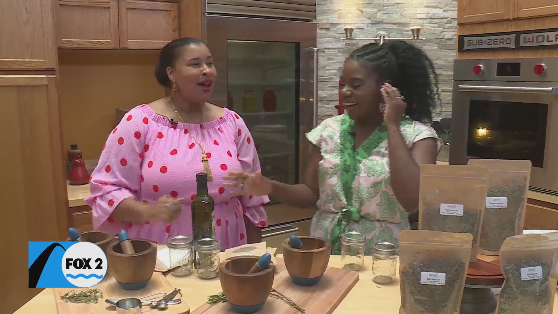 Breaking out the pestle and mortar– how to make herbed-filled salt – FOX 2