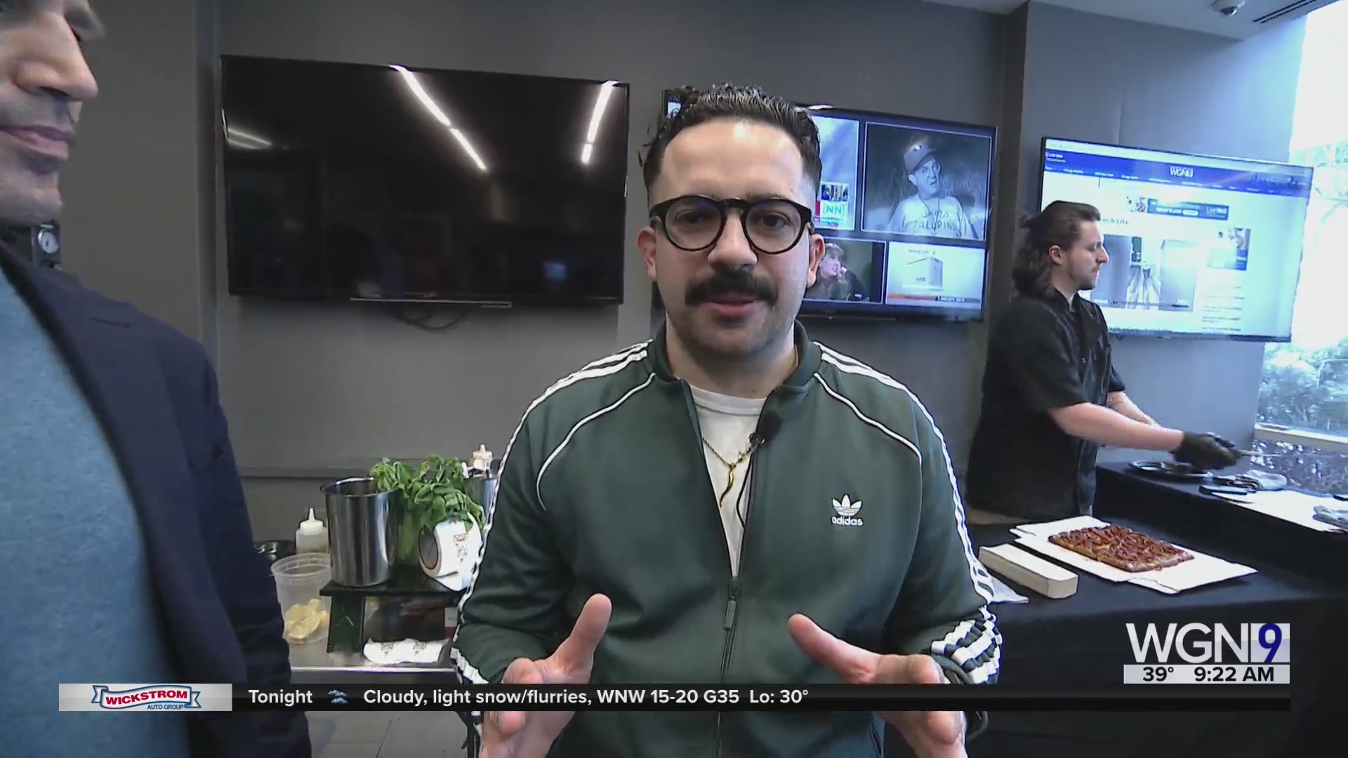 “Professor Pizza” gives some tips to people looking to make pizza at ...