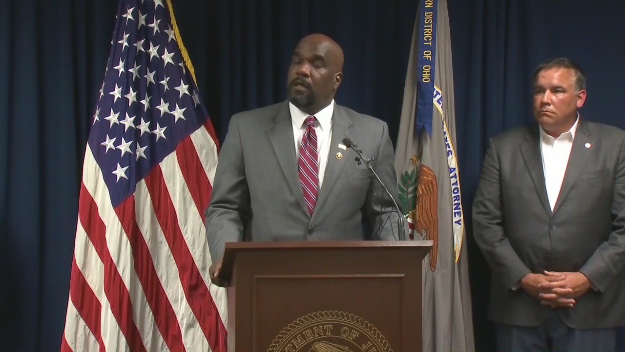 Columbus police officer injured in I-70 shootout continues recovery ...